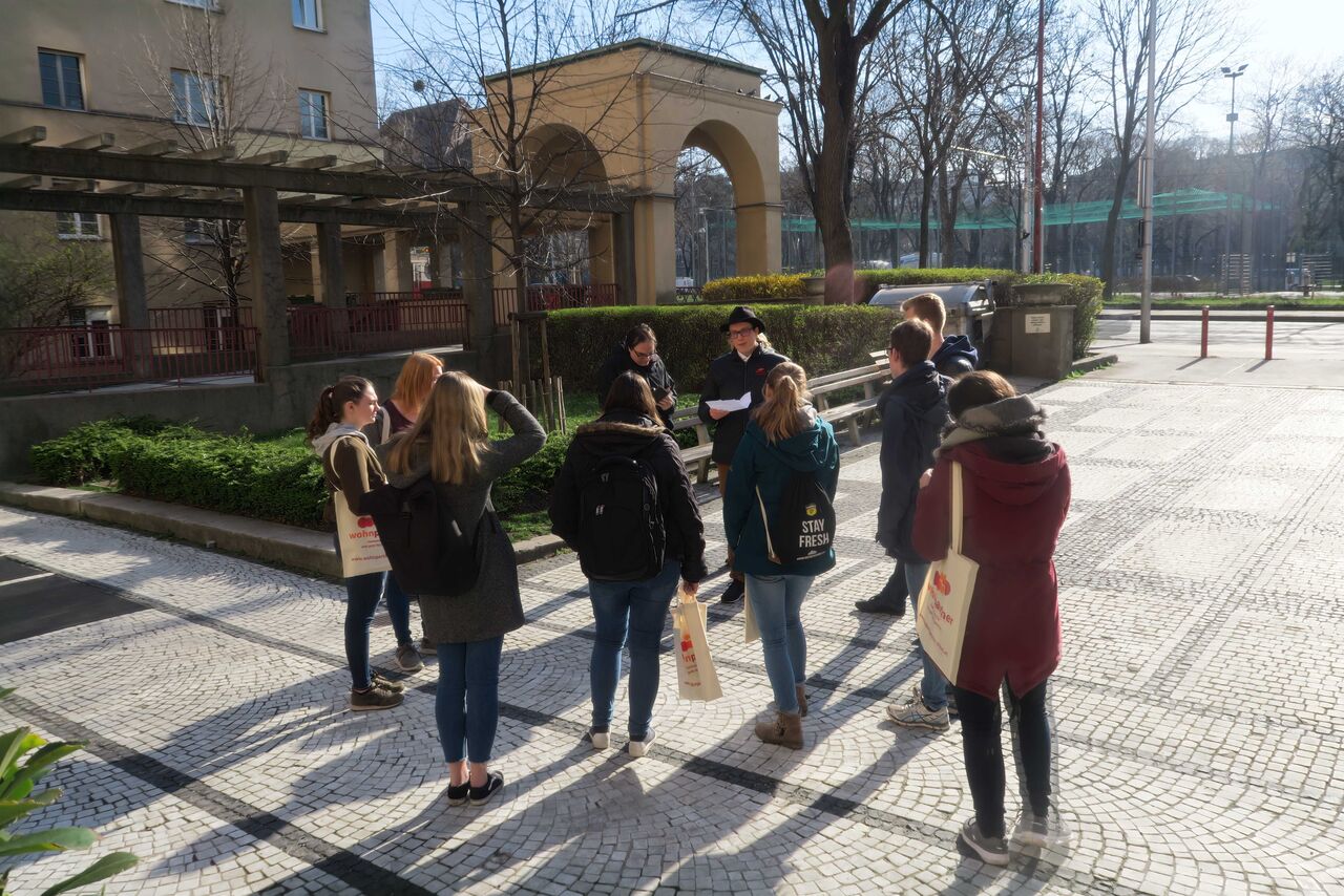 Vortrag über Gemeindebau Reumannhof